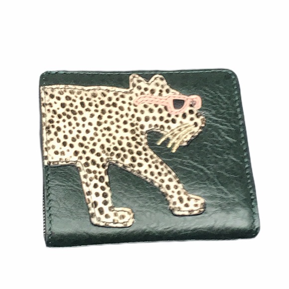 Fossil | Bags | Fossil Logan Bifold Cheetah Sunglasses Wallet Rfid ...